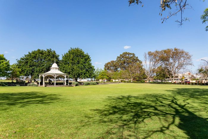 Boutique Clothing Stores Subiaco | Latest Fashion Finds